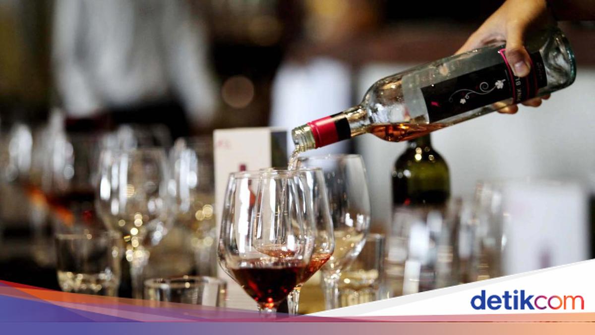 Ulah Perangkat Desa Demak Nekat Pesta Miras di Kantor Saat Pak Kades ...