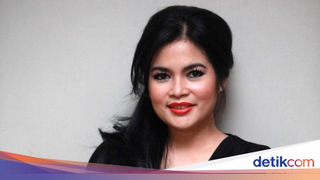 Puti Guntur Soekarno Nyatakan Siap Maju ke Pilgub DKI 2017 Puti Guntur Soekarno Nyatakan Siap Maju ke Pilgub DKI 2017