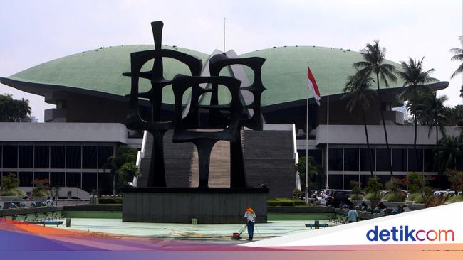 Prediksi 77 DPR RI Terpilih dari Jateng; PDIP Berjaya, PAN Sayonara