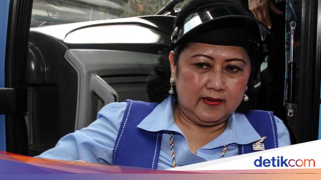 6 Fakta Ani Yudhoyono yang Idap Kanker Darah 6 Fakta Ani Yudhoyono yang Idap Kanker Darah