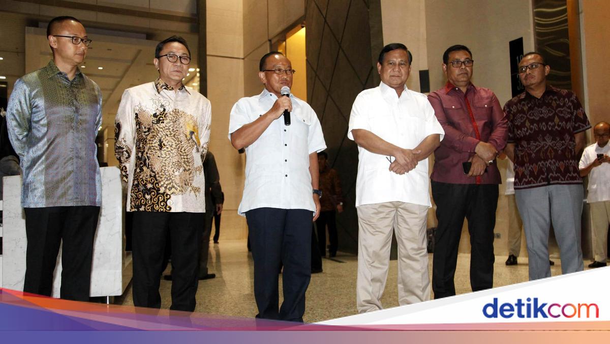 Momen-momen Kenangan KMP yang Kini Dinyatakan Bubar