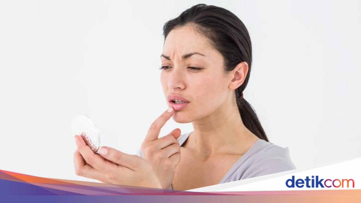 Arti Bibir Bawah Kedutan Menurut Primbon Jawa dan Medis, Sudah Tahu?