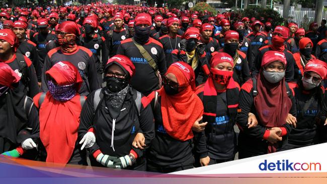 Jika Kenaikan UMP Jakarta 2023 Tidak Berubah, Buruh Minta Hal Ini Jika Kenaikan UMP Jakarta 2023 Tidak Berubah, Buruh Minta Hal Ini