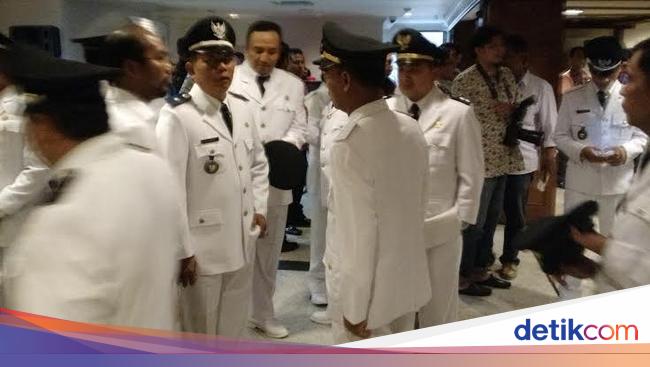 Segini Gaji Camat dan Lurah di Indonesia, Tunjangannya Lumayan Segini Gaji Camat dan Lurah di Indonesia, Tunjangannya Lumayan