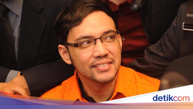 Sandy Tumiwa Jadi Alim, Ini Kata Mantan Istri