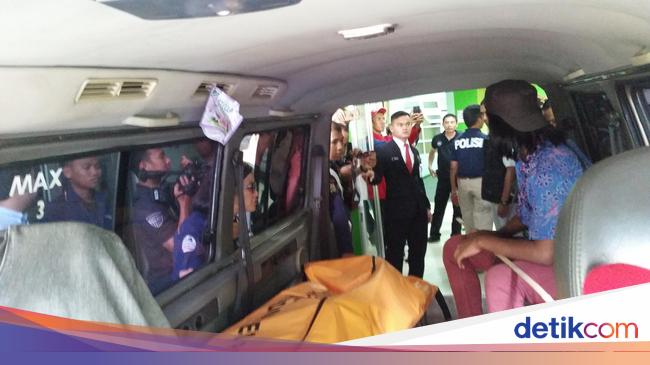 Metromini Vs KCL, Dokter Polisi: Korban Tewas Akibat Terbentur dan ... Metromini Vs KCL, Dokter Polisi: Korban Tewas Akibat Terbentur dan ...