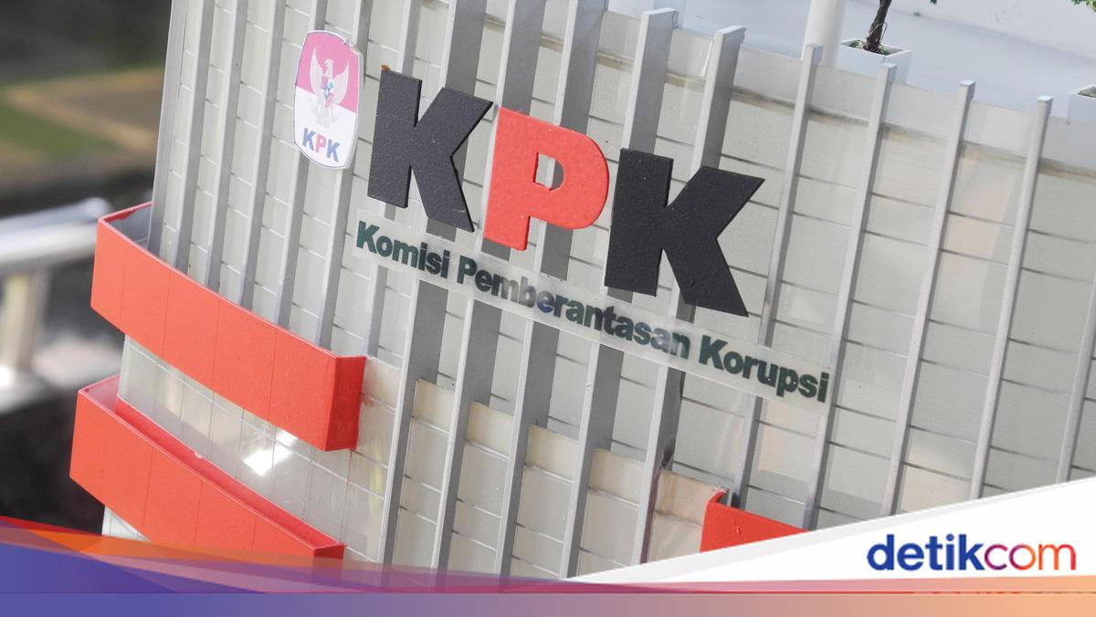 KPK Tetapkan Sekjen DPR dan 6 Orang Tersangka Kasus Korupsi Rumah Jabatan