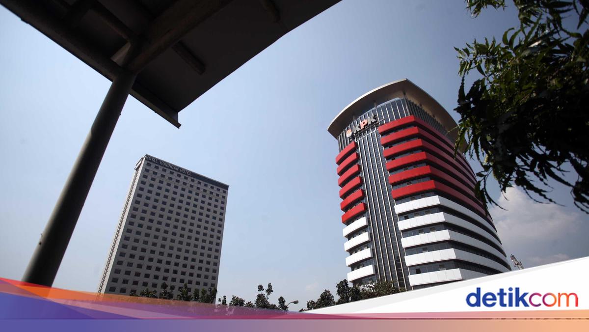 Kronologi OTT Suap Sandi 'Koli Kalender' Walkot Kendari-Cagub Sultra