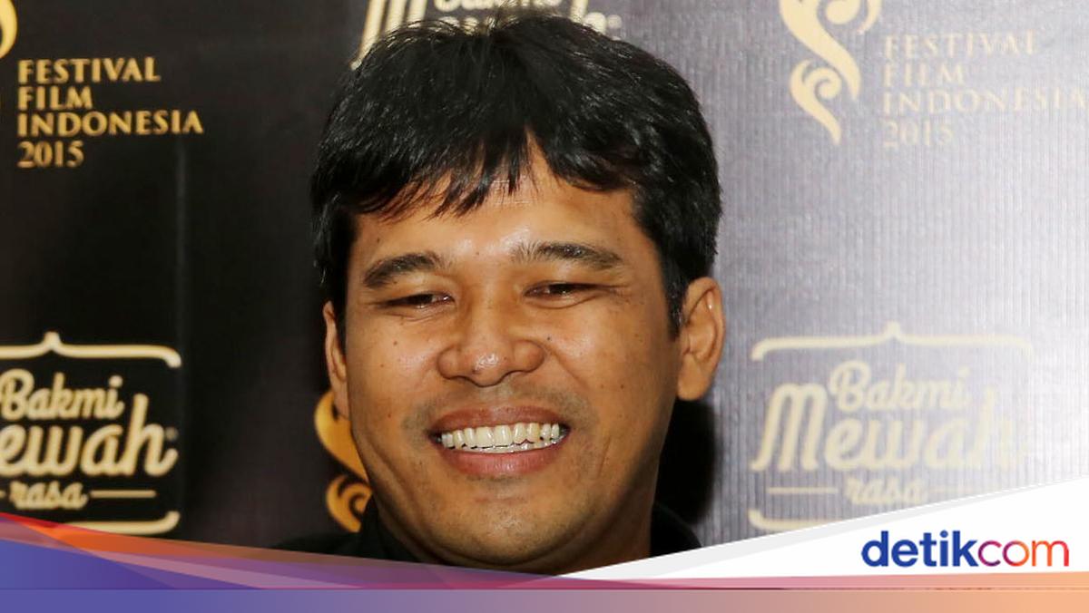 Ifa Isfansyah Siapkan Film tentang Pesulap yang Putus Asa
