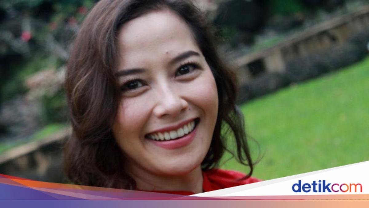 Vonny Cornelia Cantik di Usia 36 Tahun