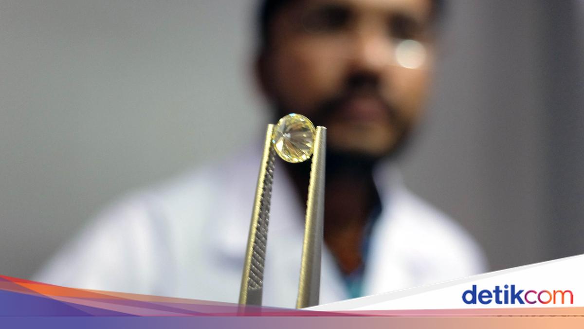 Melihat Proses Pembuatan Berlian