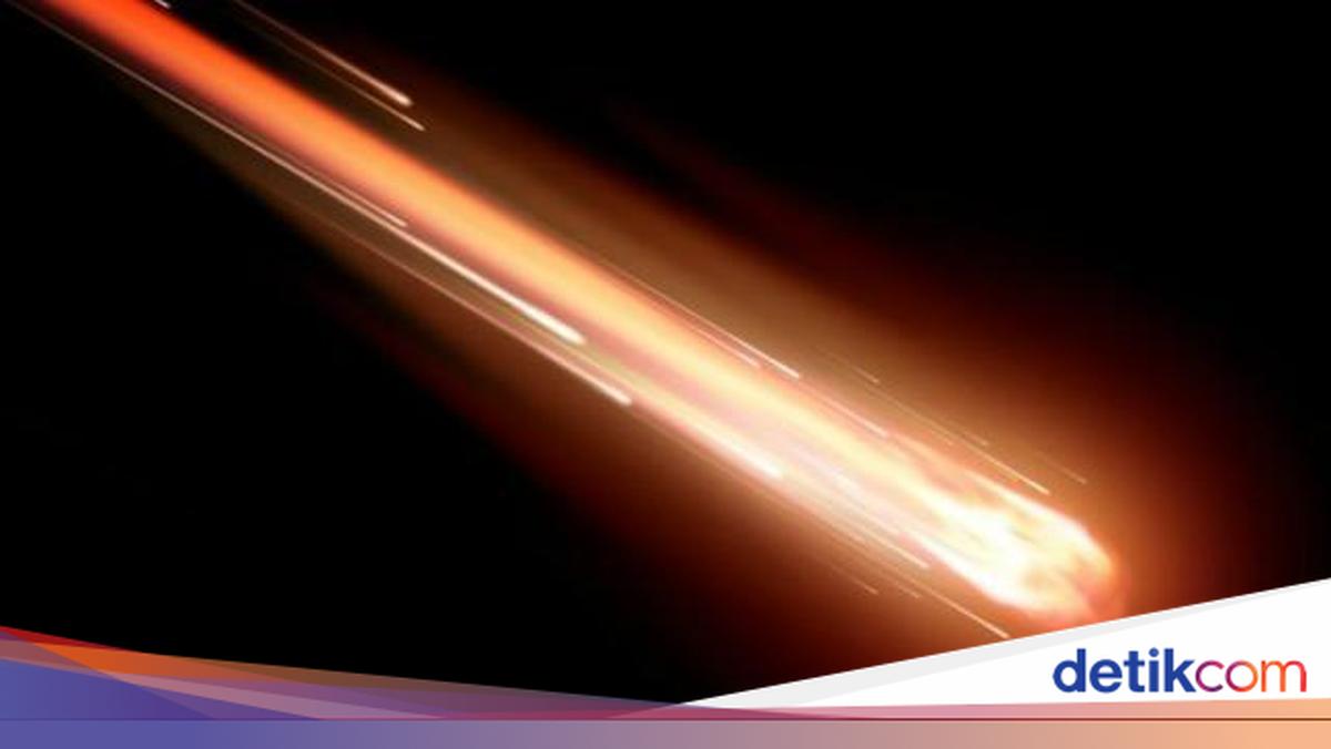 Arti Melihat Bola Api Jatuh dari Langit Menurut Berbagai Budaya ...