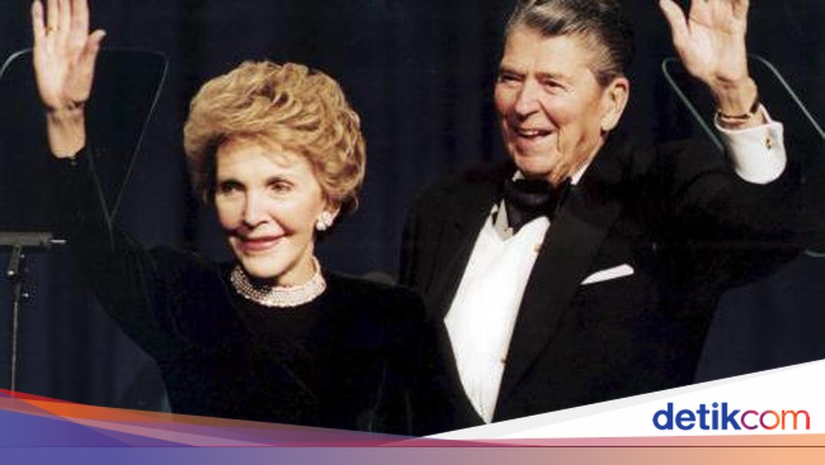 Nancy Reagan Meninggal Dunia di Usia 94 Tahun