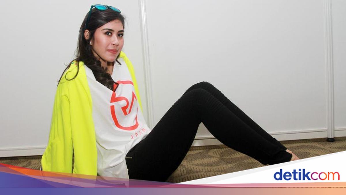 Putus dari Juan, Syahnaz Jadi Bahan Banyolan