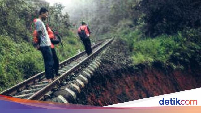 Tebing Tergerus Sungai Cisadane, Begini Penampakan Jalur Rel Sukabumi-Bogor Tebing Tergerus Sungai Cisadane, Begini Penampakan Jalur Rel Sukabumi-Bogor