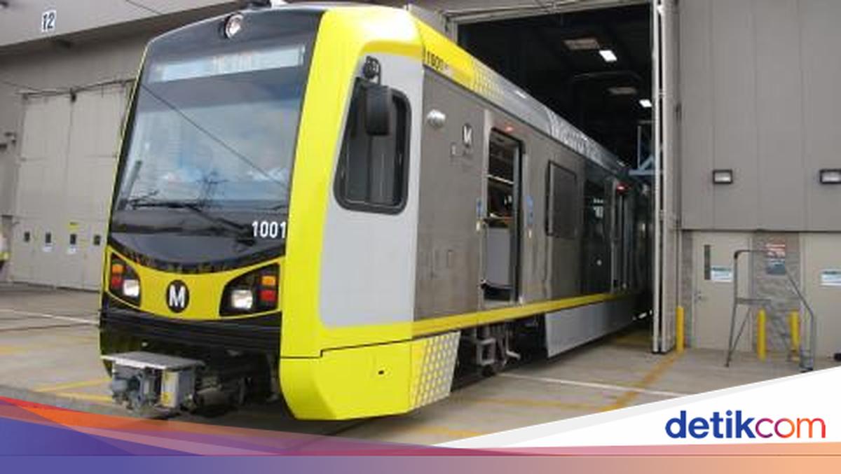 Luhut: Mesin Kereta LRT Jabodebek Dari Bombardier atau Hyundai