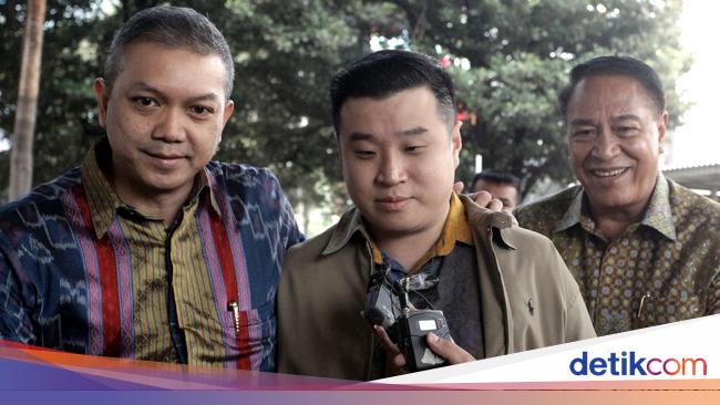 Richard Halim Kusuma yang Selalu Diam Usai Diperiksa KPK