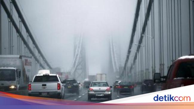 Jembatan Apung di Cilacap Terbuat dari Beton Keras