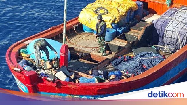 Setelah Mengejar 13 Jam, KRI Multatuli Tangkap Kapal Vietnam Pencuri ...