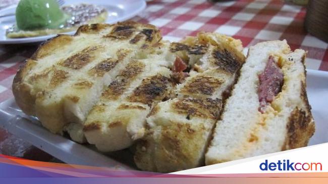 Roti Bakar Aneka Topping Bisa Dicicipi di 5 Tempat Ini