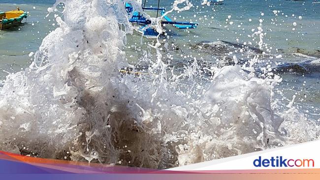 Waspada Gelombang Tinggi Di Pesisir Masih Berpotensi Hingga Beberapa Hari