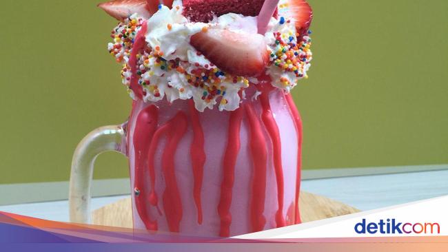 Resep Minuman: Strawberry Freakshakes