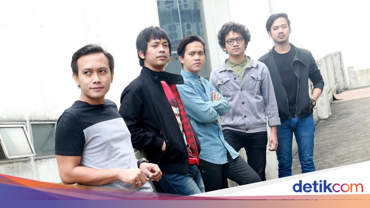 Lirik dan Chord Semakin oleh d'Masiv