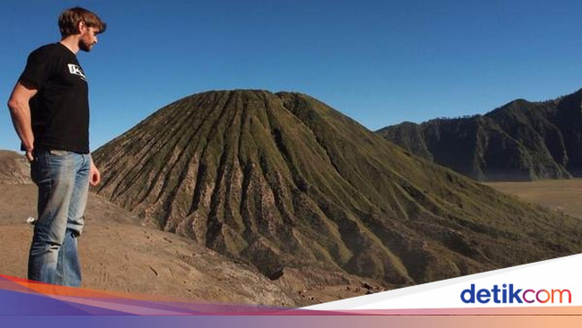 Keliling Dunia 4 Tahun, Bule Belanda Mualaf Jatuh Cinta dengan Indonesia