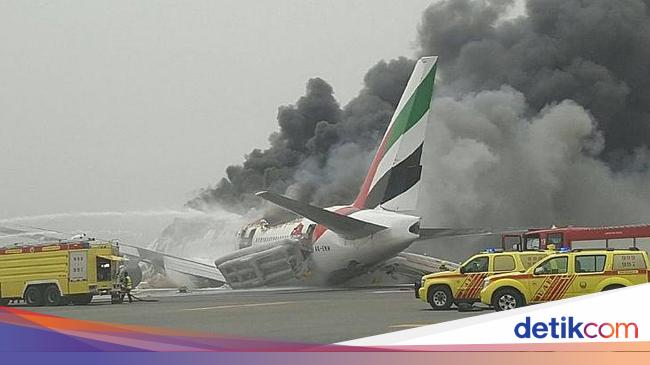 Begini Penampakan Pesawat Emirates yang Crash Landing di Bandara Dubai