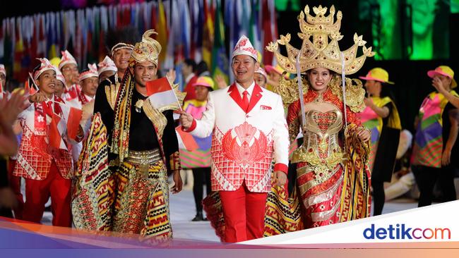 Kostum Kontingen Indonesia Menarik Perhatian Dunia