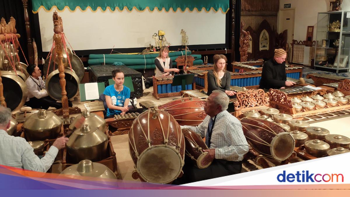 17 Instrumen dalam Gamelan Jawa