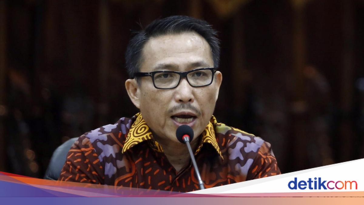 Berterima Kasih ke Mega, Herman Hery Terharu Tinggalkan Komisi III DPR