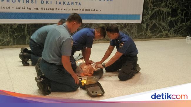 Infografis: 7 Langkah Pertolongan Pertama CPR Pasien Serangan Jantung
