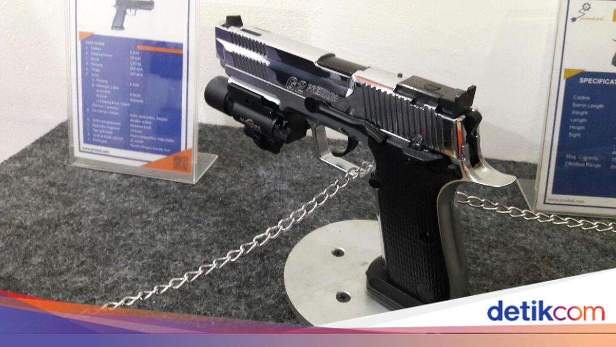 Pistol G2 Premium Buatan Pindad Dihargai Rp 35 Juta