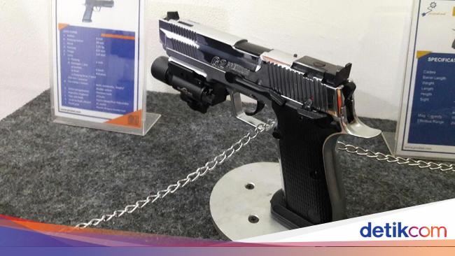 Pistol G2 Premium Buatan Pindad Dihargai Rp 35 Juta
