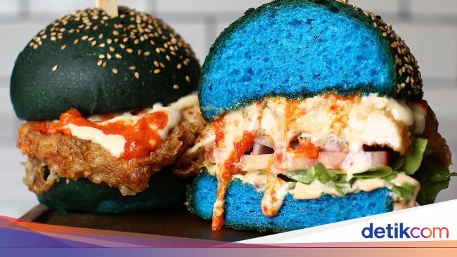Setelah Tren Burger Hitam, Kini Ada 'Mutant Burger' yang Berwarna Biru!