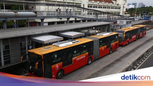 Catat! Ini Aturan Baru Naik MRT dan TransJakarta dengan Menggilanya Corona Catat! Ini Aturan Baru Naik MRT dan TransJakarta dengan Menggilanya Corona