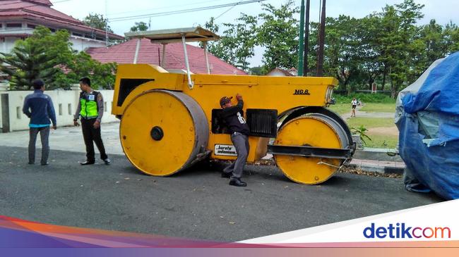 Sepeda Mininya Tergelincir, Bocah di Bantul Tewas Tergilas Stoom Walls