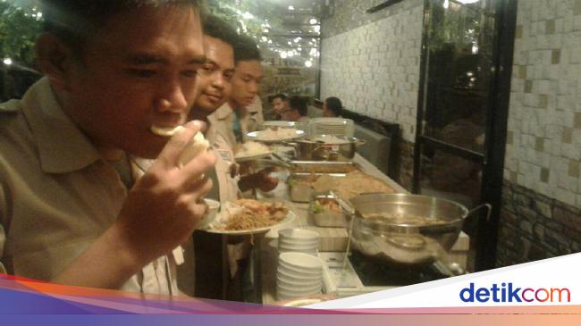 Datsun Risers Santap Malam di Raja Kuring