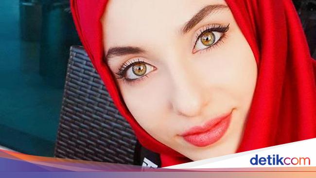 Kubra Dagli Hijabers Cantik Peraih Medali Emas Di Kejuaraan Taekwondo Dunia
