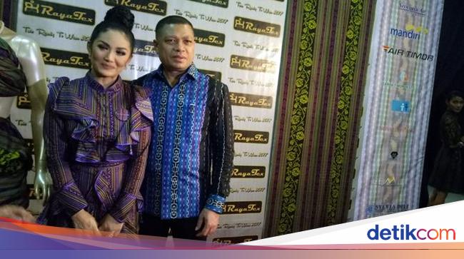 Terinspirasi Batik, Krisdayanti Ingin Kain Khas Timor Leste Mendunia