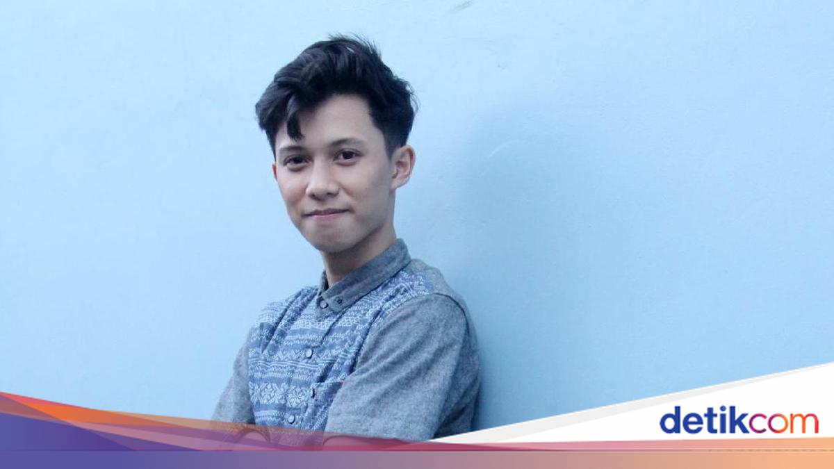 Tampannya Ahmad Saiful, Putra Mastur yang Bikin Heboh