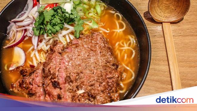 Mau Coba Ramen Bertopping Daging Beruang Asal Jepang Ini?