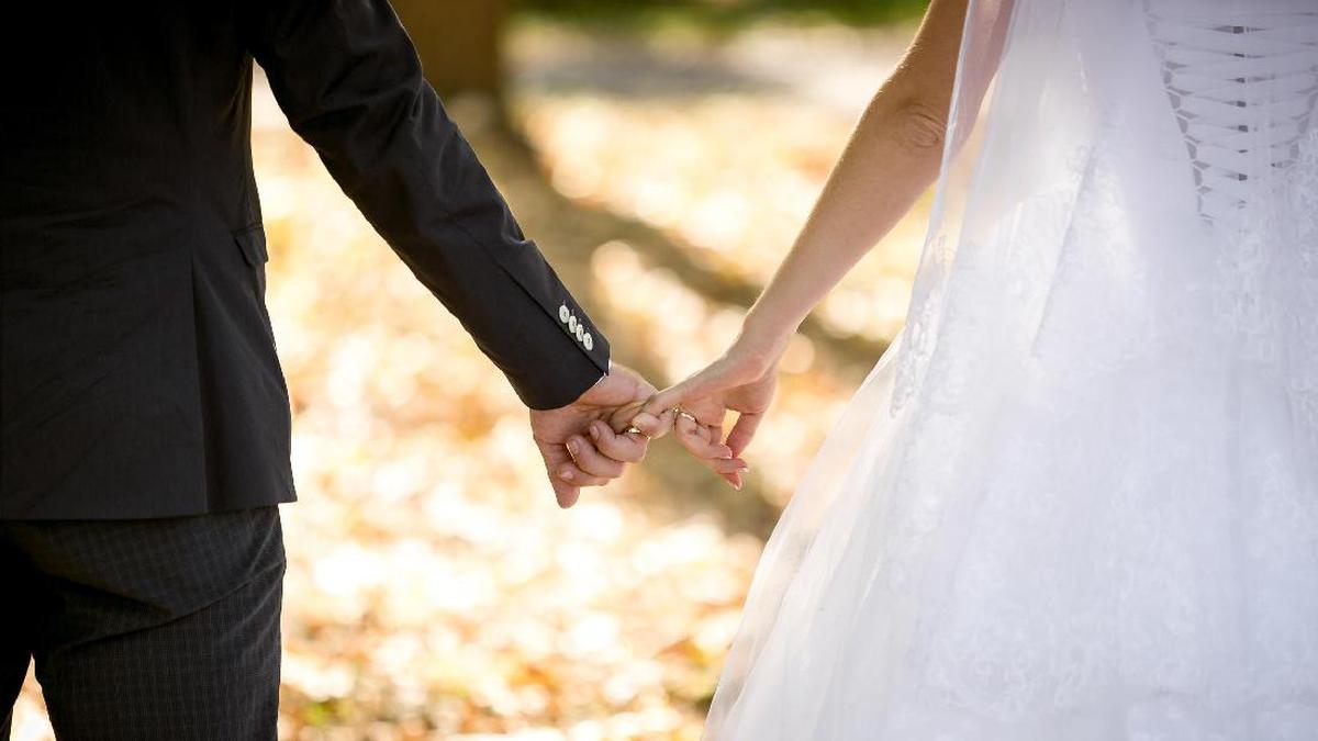 Kenapa Pria Memilih Menikahi Wanita Yang Lebih Tua