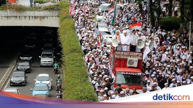 Demo FPI Berjalan Tertib
