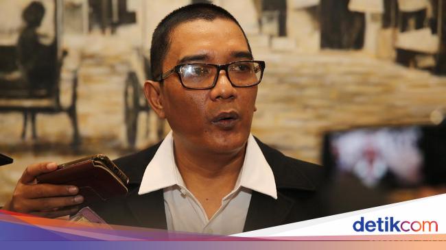 Vox Populi Vox Dei, bukan Amicus Curiae