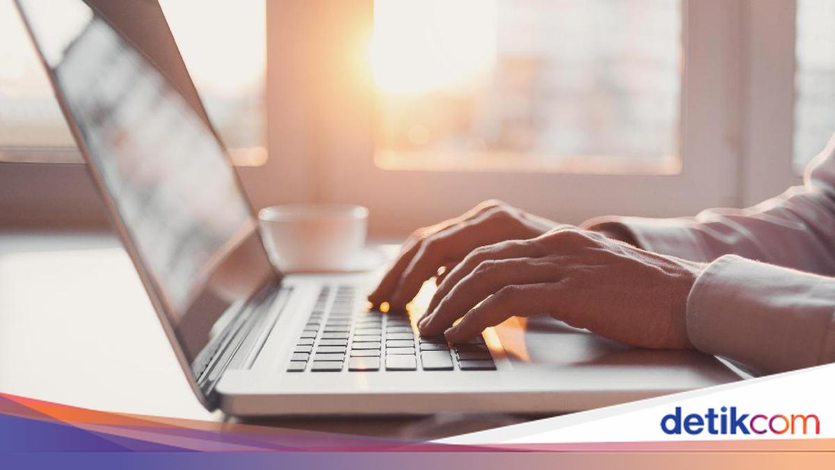 15 Contoh Teks Berita Lengkap dengan Pengertian dan Strukturnya