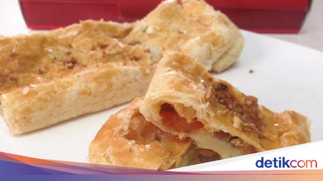 Strudel Jumbo: Uniknya Strudel Bercitarasa Asinan dan Martabak dari Bogor