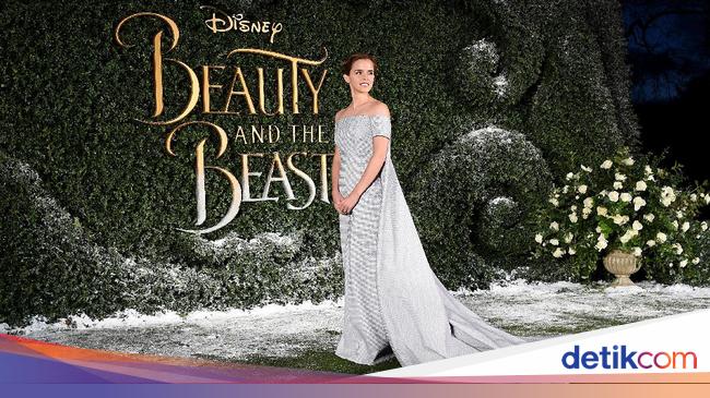 Foto: Emma Watson Cantik bak Cinderella di Premier Beauty And The Beast