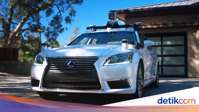 Mobil Tanpa Sopir Pertama Toyota